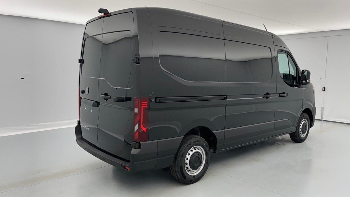 RENAULT MASTER FOURGON TRAC 3T5 L2H2 BLUE DCI 170 EXTRA - NOIR NACRÉ ...