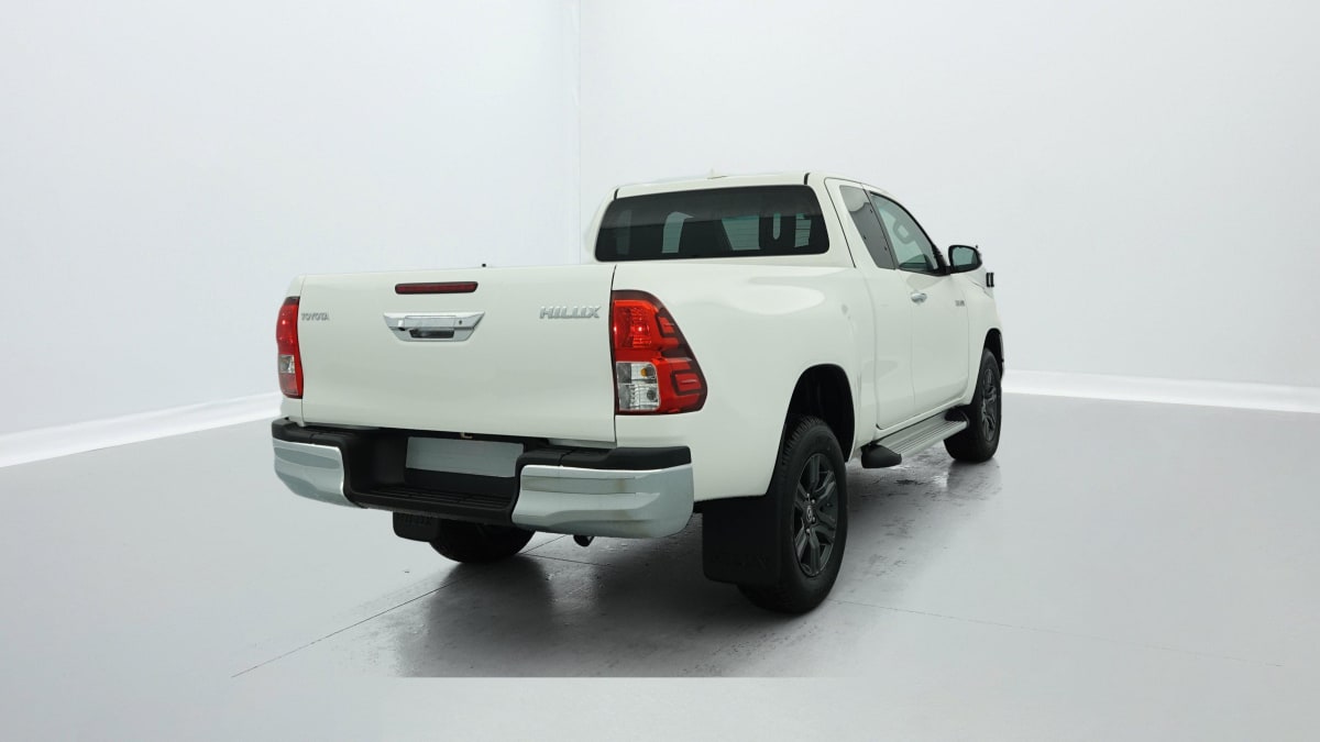 TOYOTA HILUX X-TRA CABINE - HILUX X-TRA CAB 4WD 2.8L 204 D-4D LEGENDE - MEA Automobile